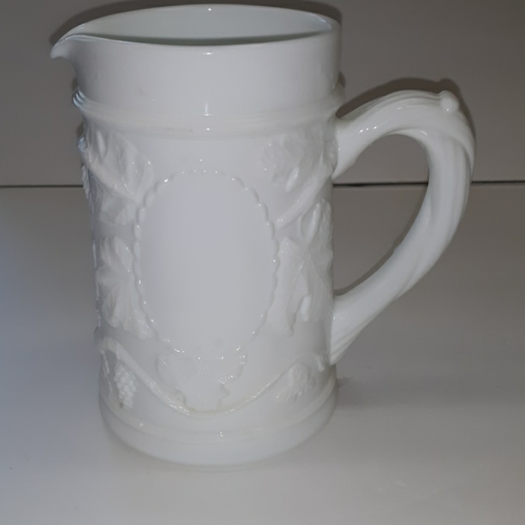 unknown | Dining | Vintage White Milk Glass Small Pitcher | Poshmark
